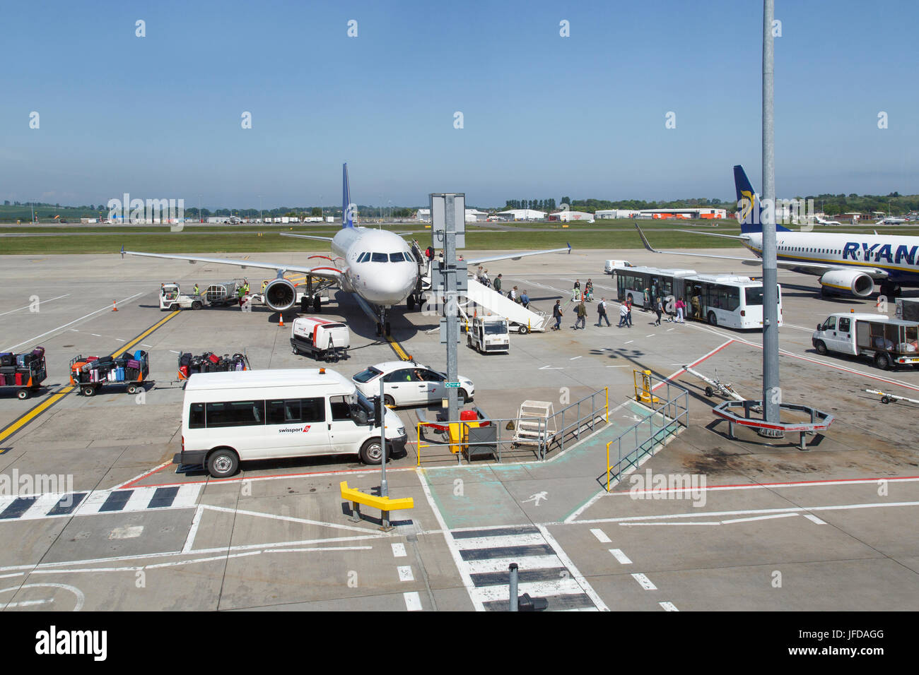 Edinburgh Airport - Disembarking Stock Photo - Alamy