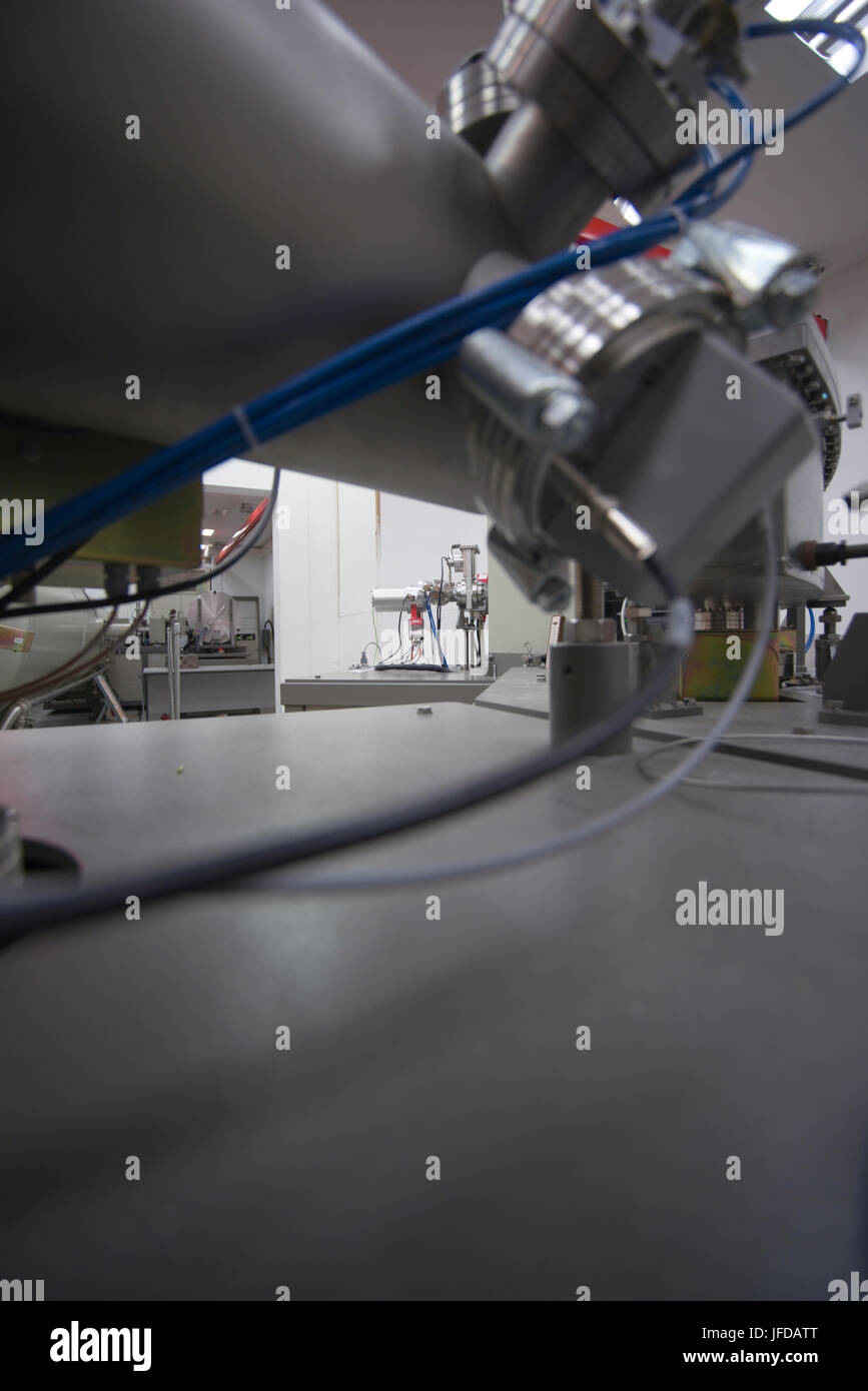 Mass spectrometer oxford hi-res stock photography and images - Alamy