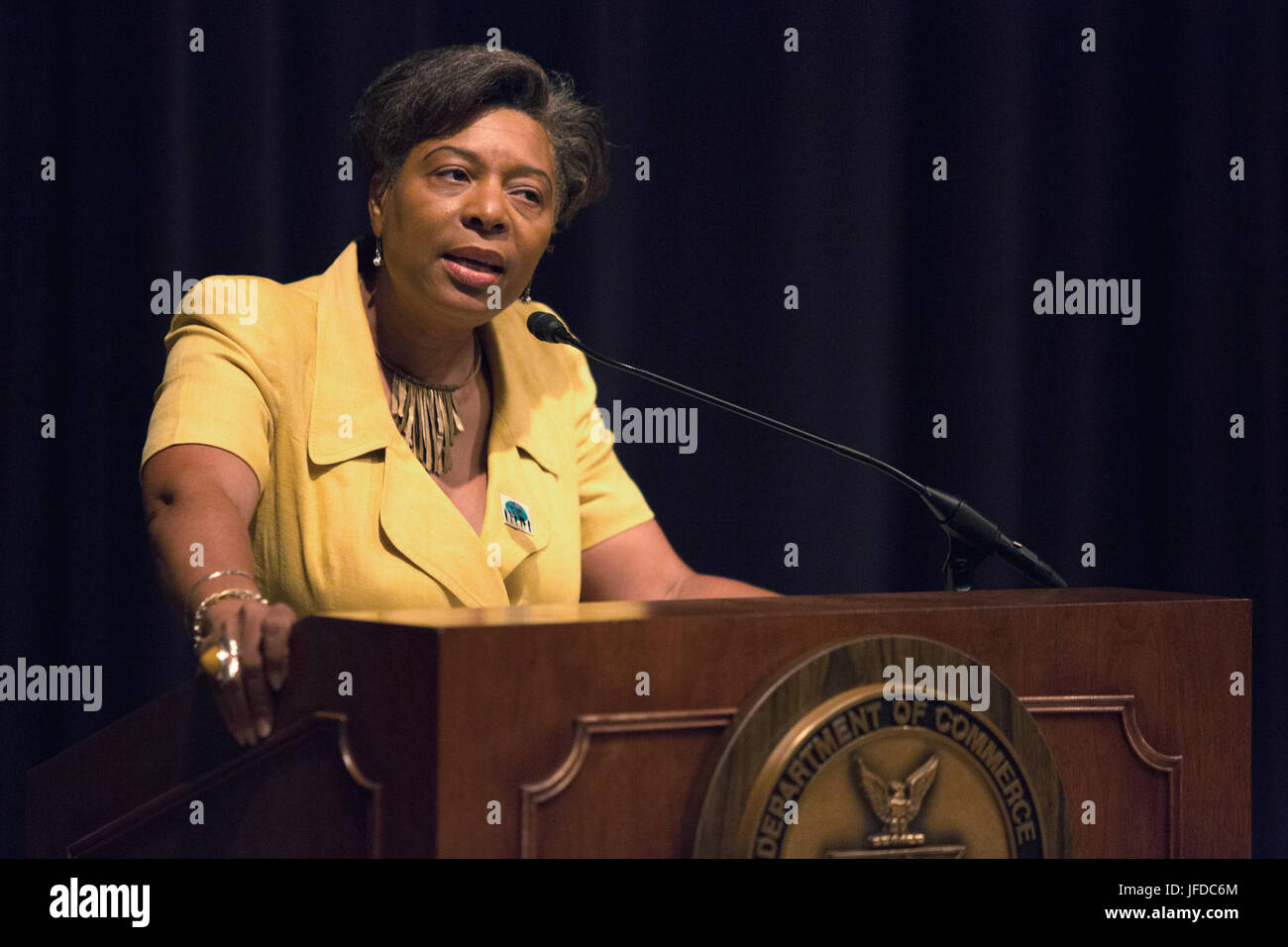 Federal office of civil protection hi-res stock photography and images ...