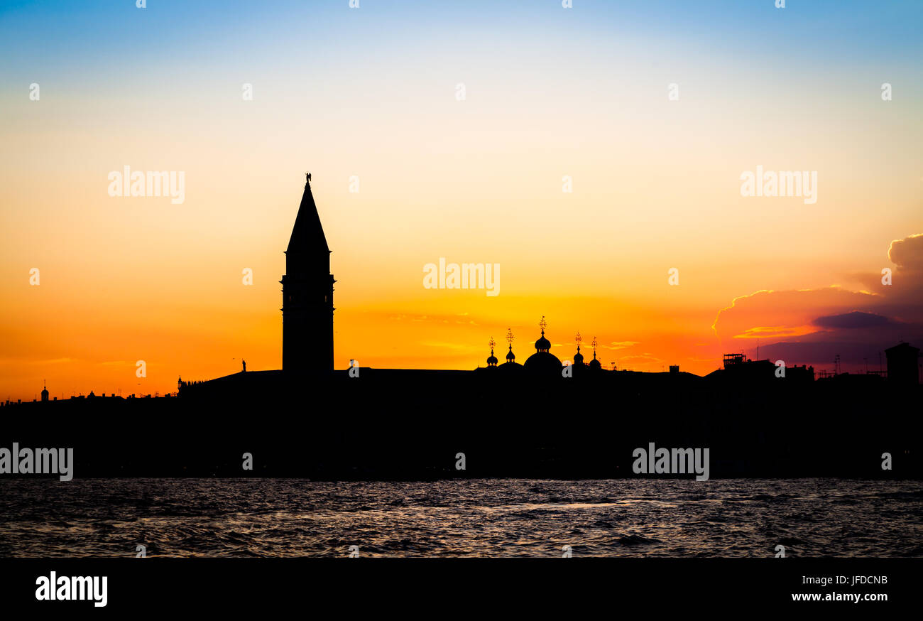 Italienische skyline hi-res stock photography and images - Alamy