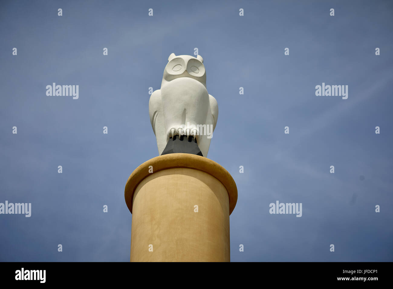 Oldham owl statues The Old Town Hall development, Parliament Square ...