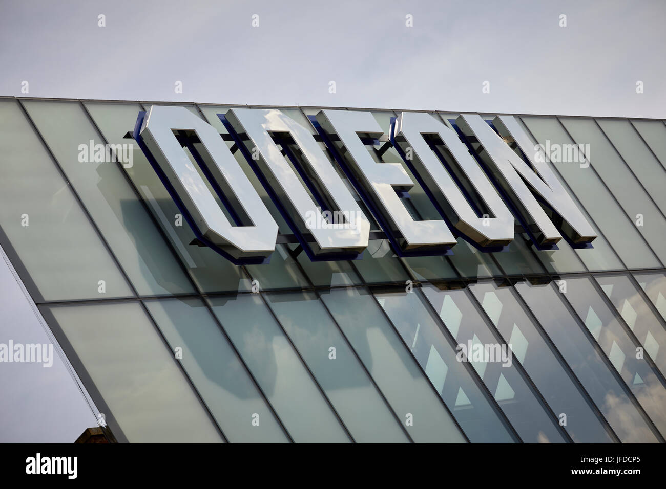 Old odeon cinema building hi-res stock photography and images - Alamy