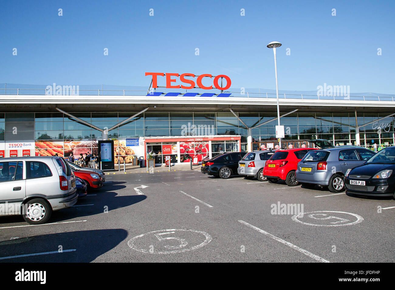 Tesco Superstore Supermarket Exterior High Resolution Stock Photography ...