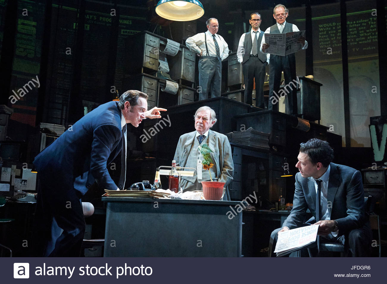 Larry Lamb The Sun High Resolution Stock Photography and Images - Alamy