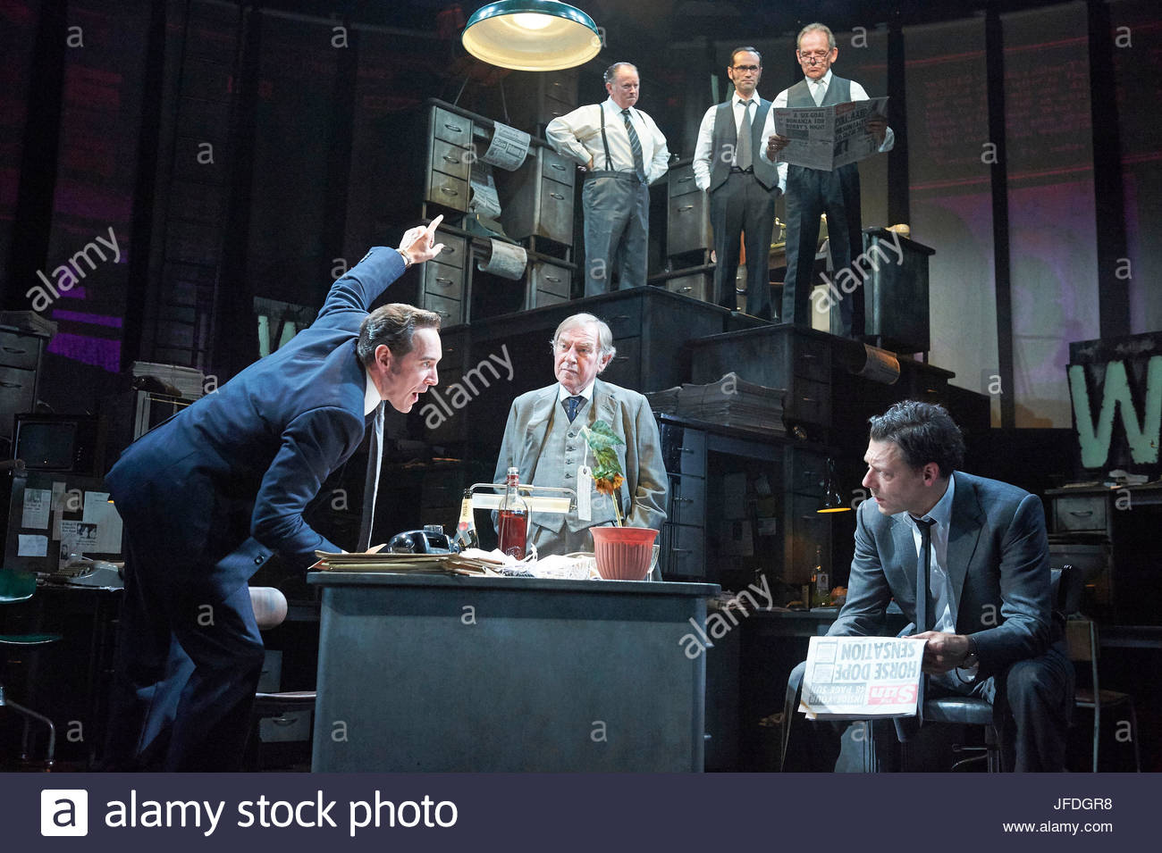 Larry Lamb The Sun High Resolution Stock Photography and Images - Alamy