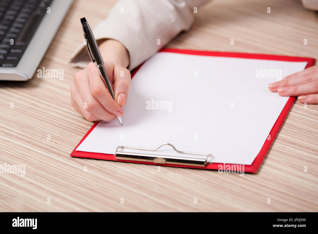 Hand writing memo in business concept Stock Photo - Alamy
