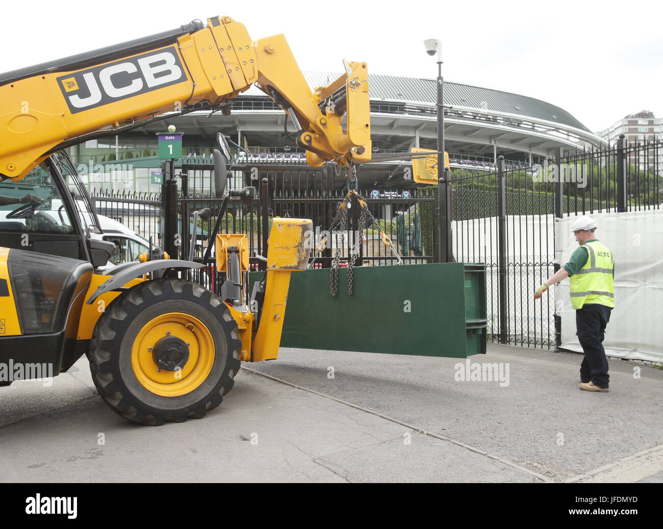 Wimbledon gate gate 1 hi-res stock photography and images - Alamy