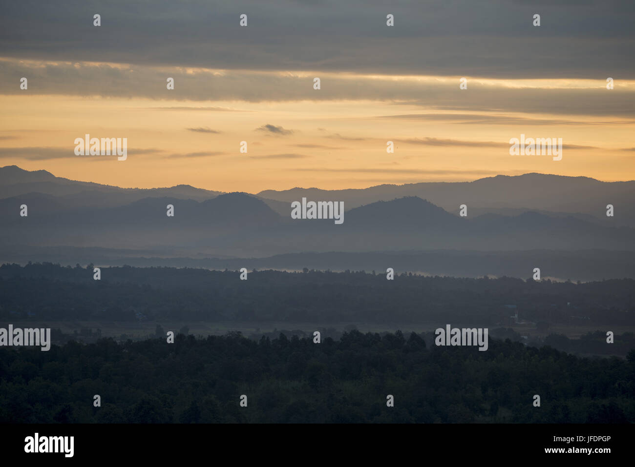 THAILAND LAMPANG LANDSCPAE VIEW SUNRISE Stock Photo - Alamy