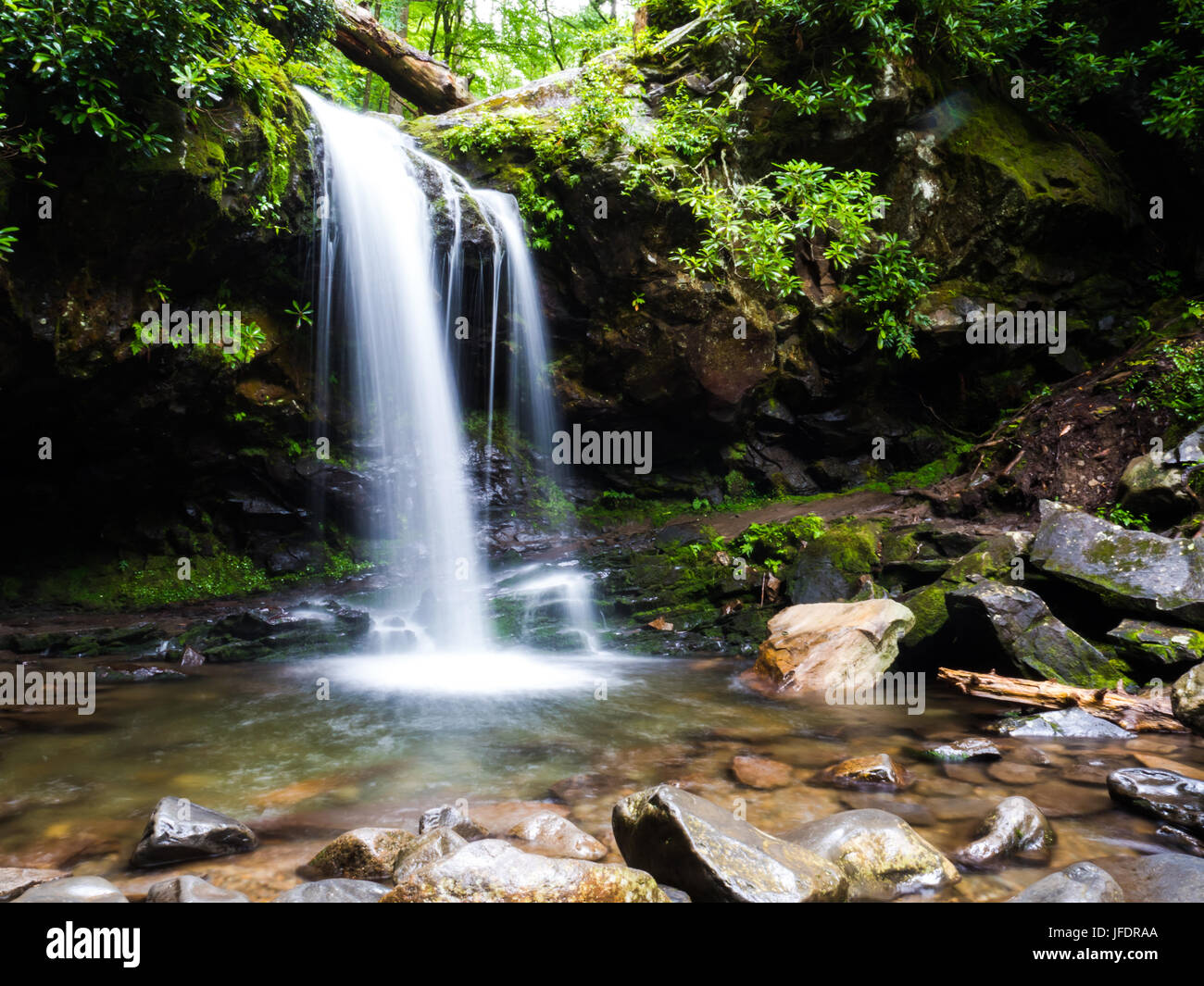 Grotto falls hi-res stock photography and images - Alamy