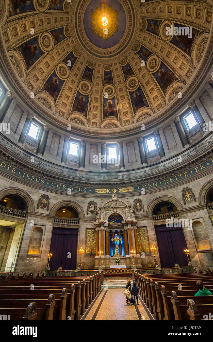Inside the Frederik's Church, known as The Marble Church (Marmorkirken ...