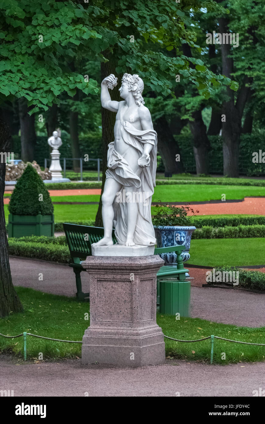 Sculpture in the Summer Garden Stock Photo - Alamy