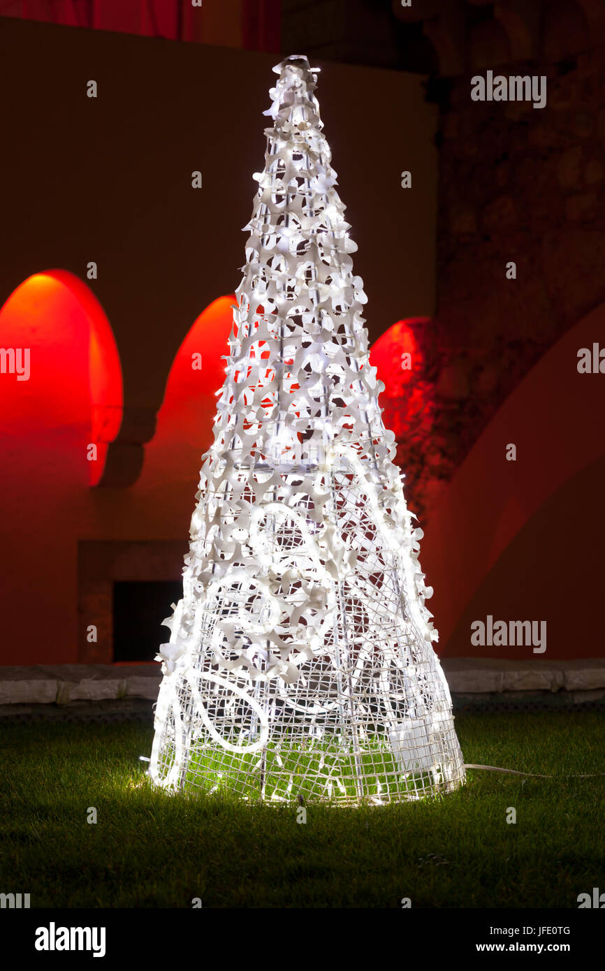 Christmas tree figure hi-res stock photography and images - Alamy