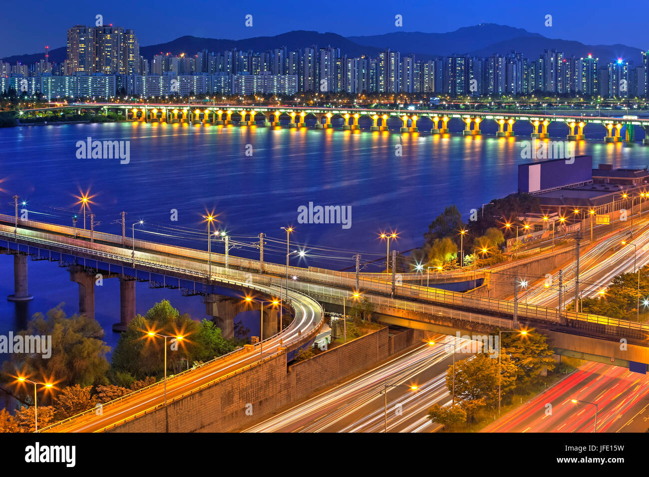 Han river bridge seoul tower hi-res stock photography and images - Alamy