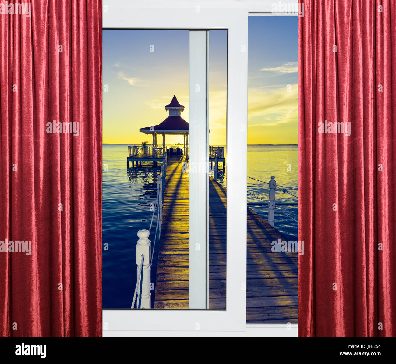 Inside gazebo hi-res stock photography and images - Alamy