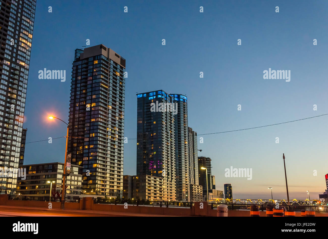 Toronto highway with cars on the road Stock Photo - Alamy