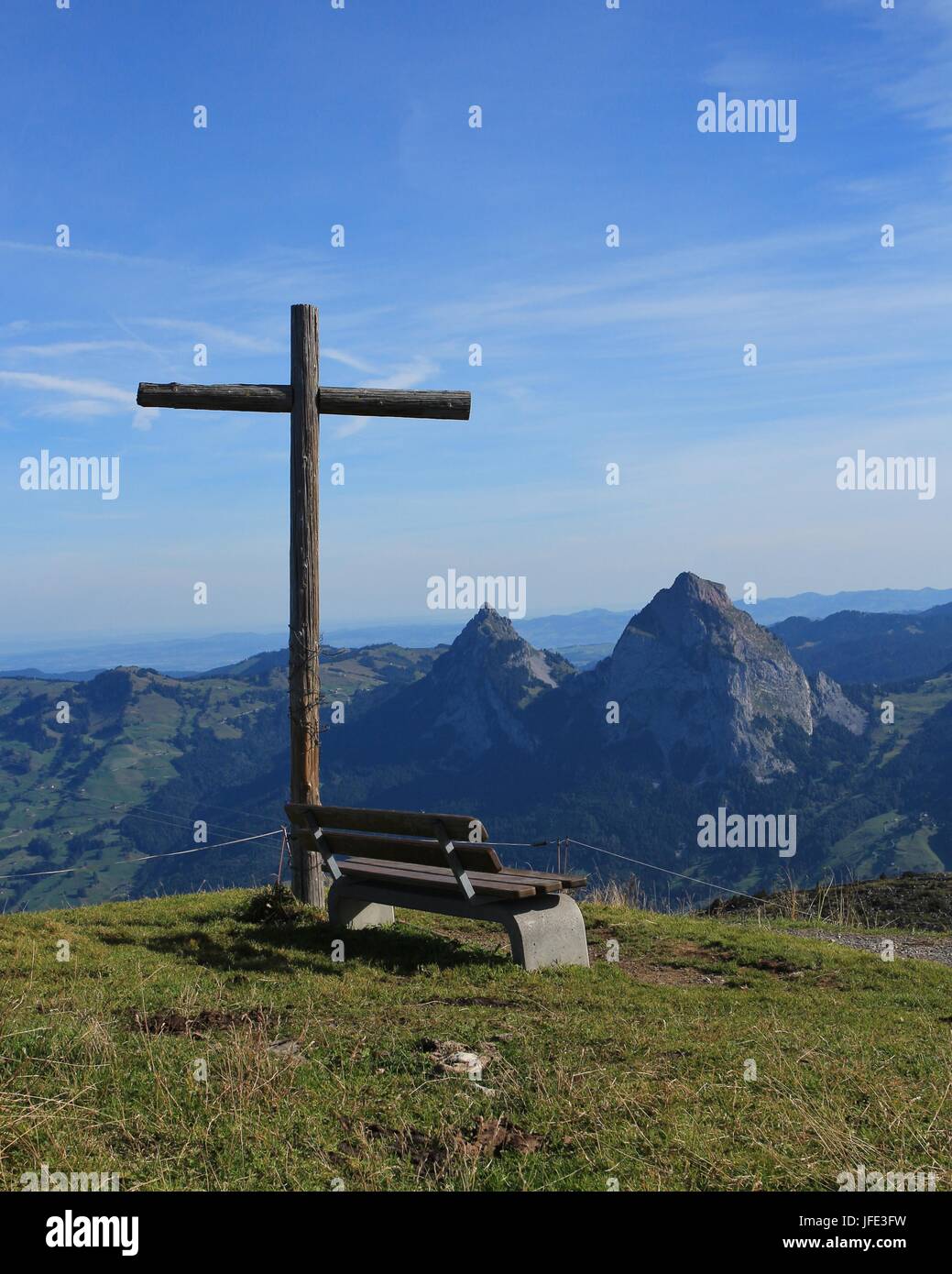 Hope bench scenery hi-res stock photography and images - Alamy