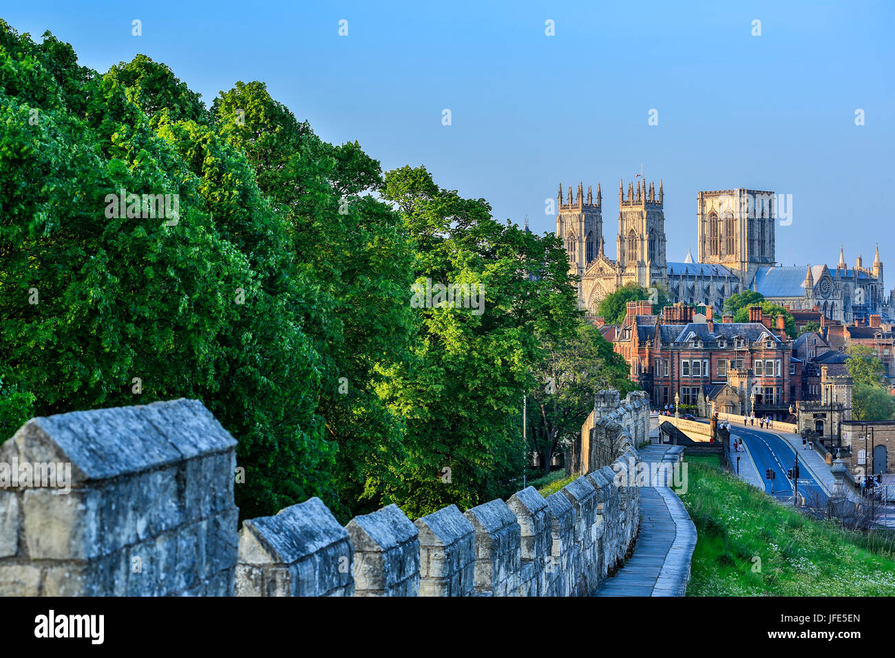 Medieval cathedrals hi-res stock photography and images - Alamy