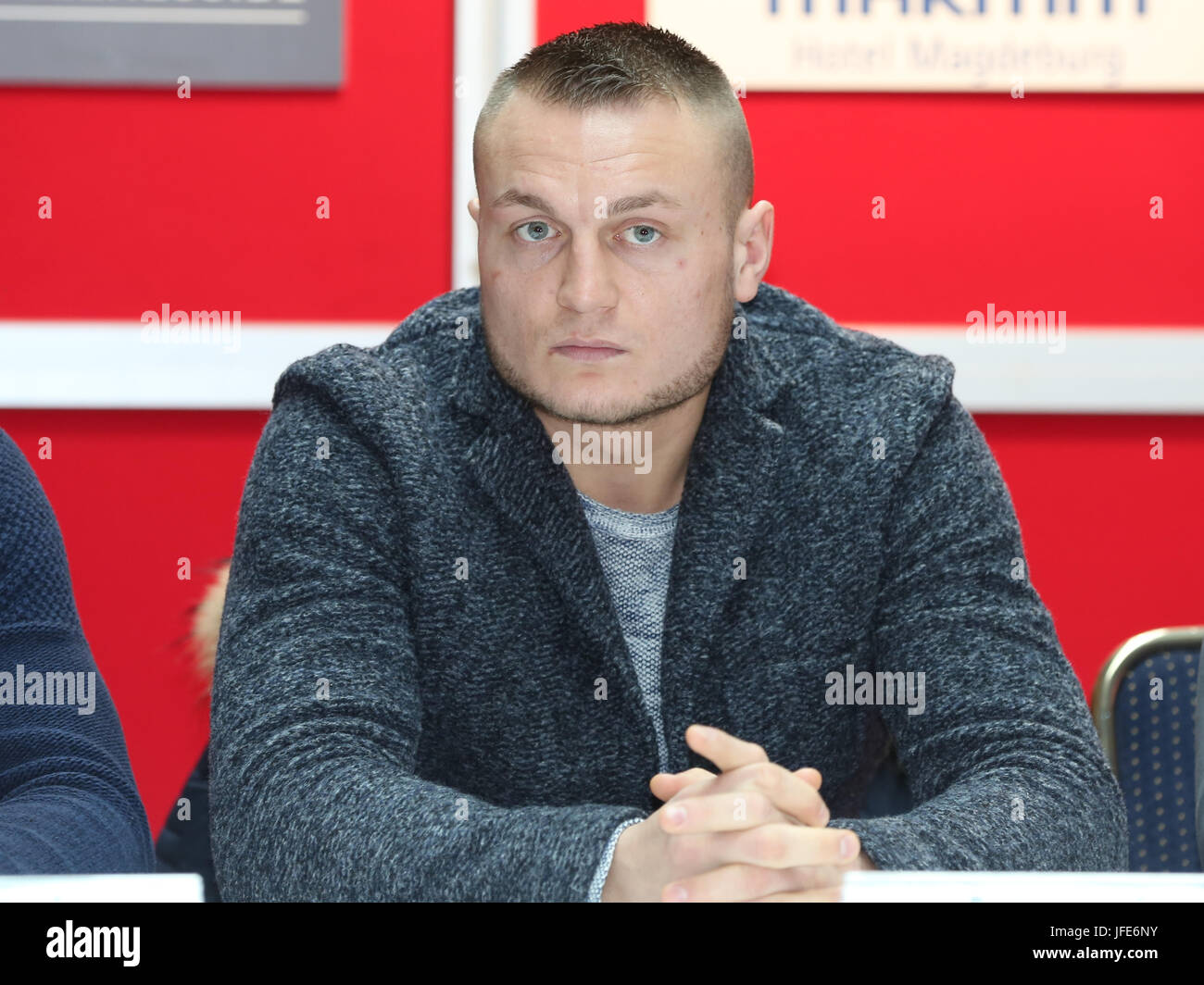 Adam Deines (SES-Boxing Stock Photo - Alamy