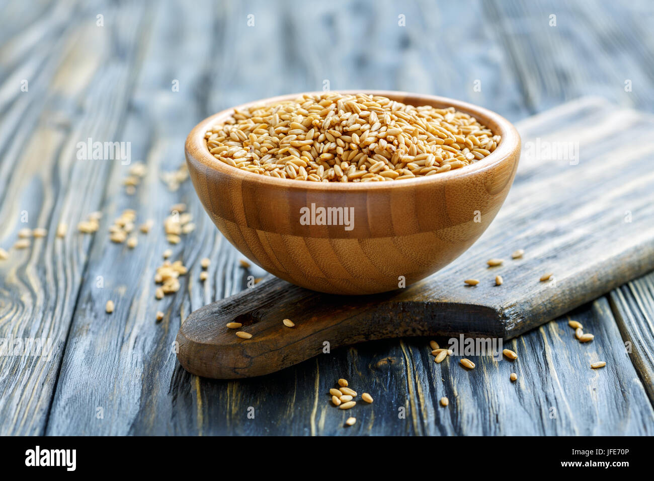 Whole grain oats hi-res stock photography and images - Alamy