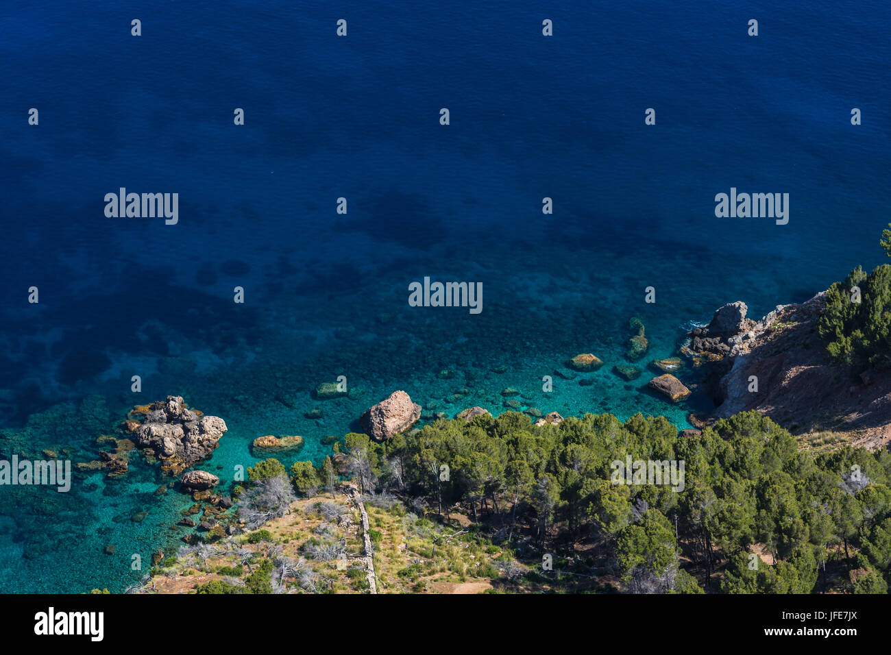 Sea transparent hi-res stock photography and images - Alamy