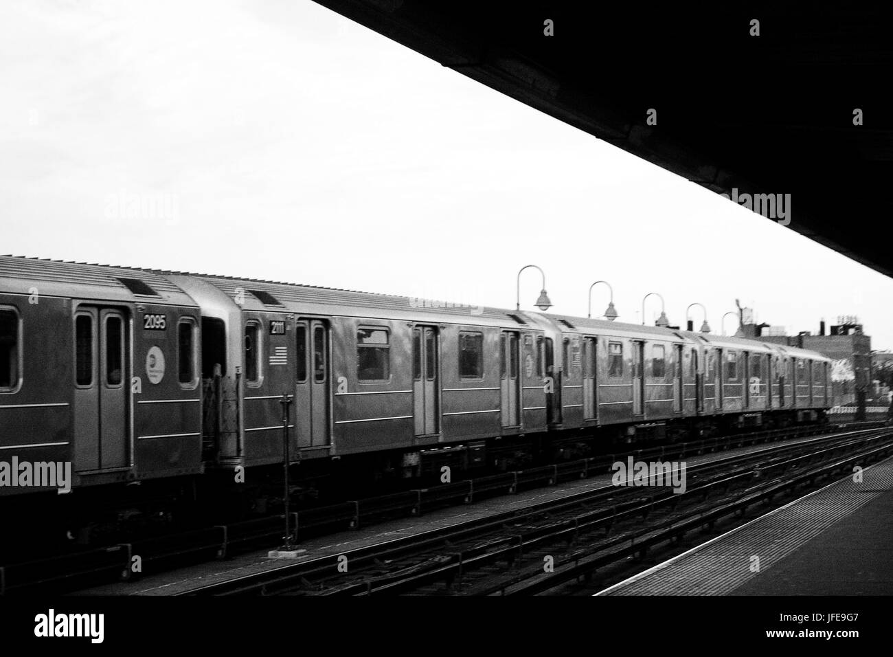 Subway train in new york Black and White Stock Photos & Images - Alamy