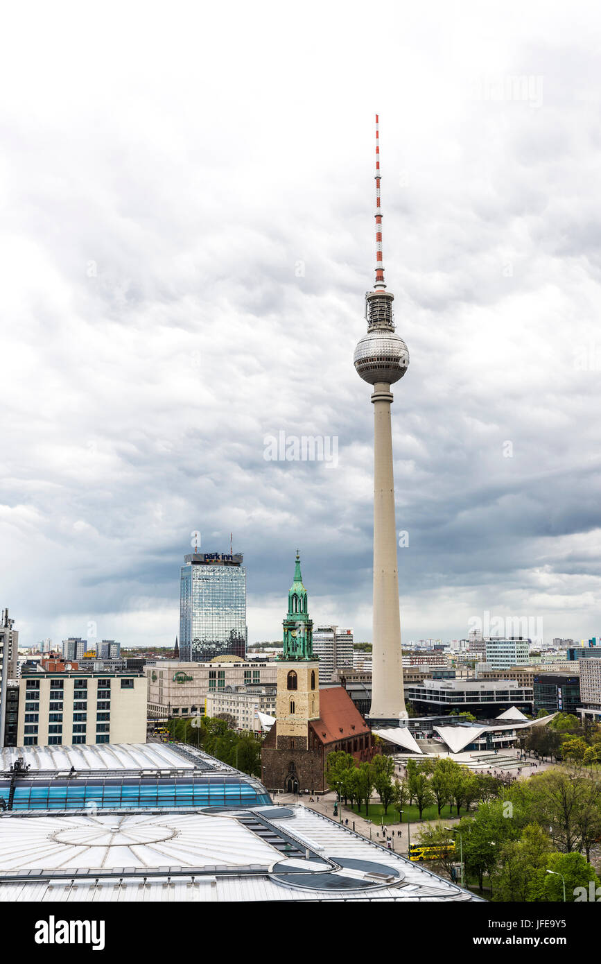 Repeater berlin hi-res stock photography and images - Alamy
