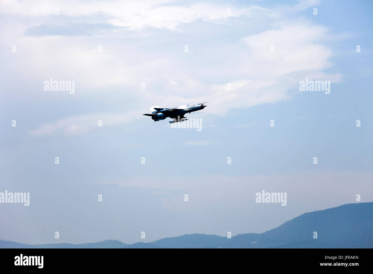 Russian jetfighter plane flying hi-res stock photography and images - Alamy