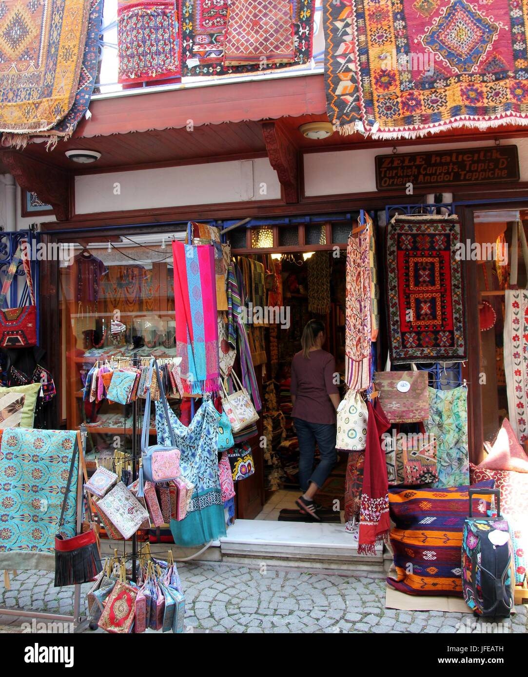 Traditional carpet design hi-res stock photography and images - Alamy