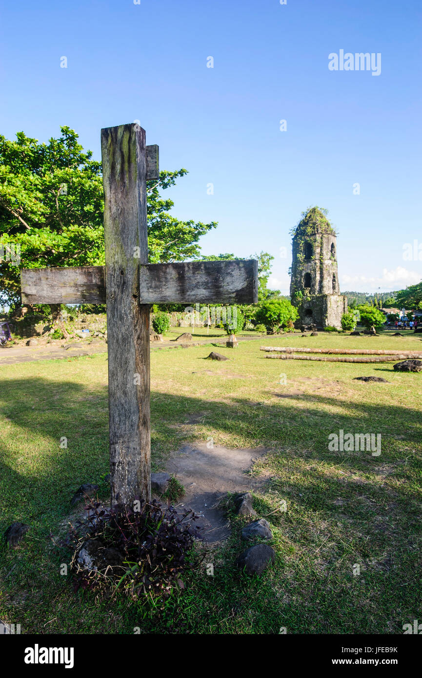Cagsawa ruins hi-res stock photography and images - Alamy