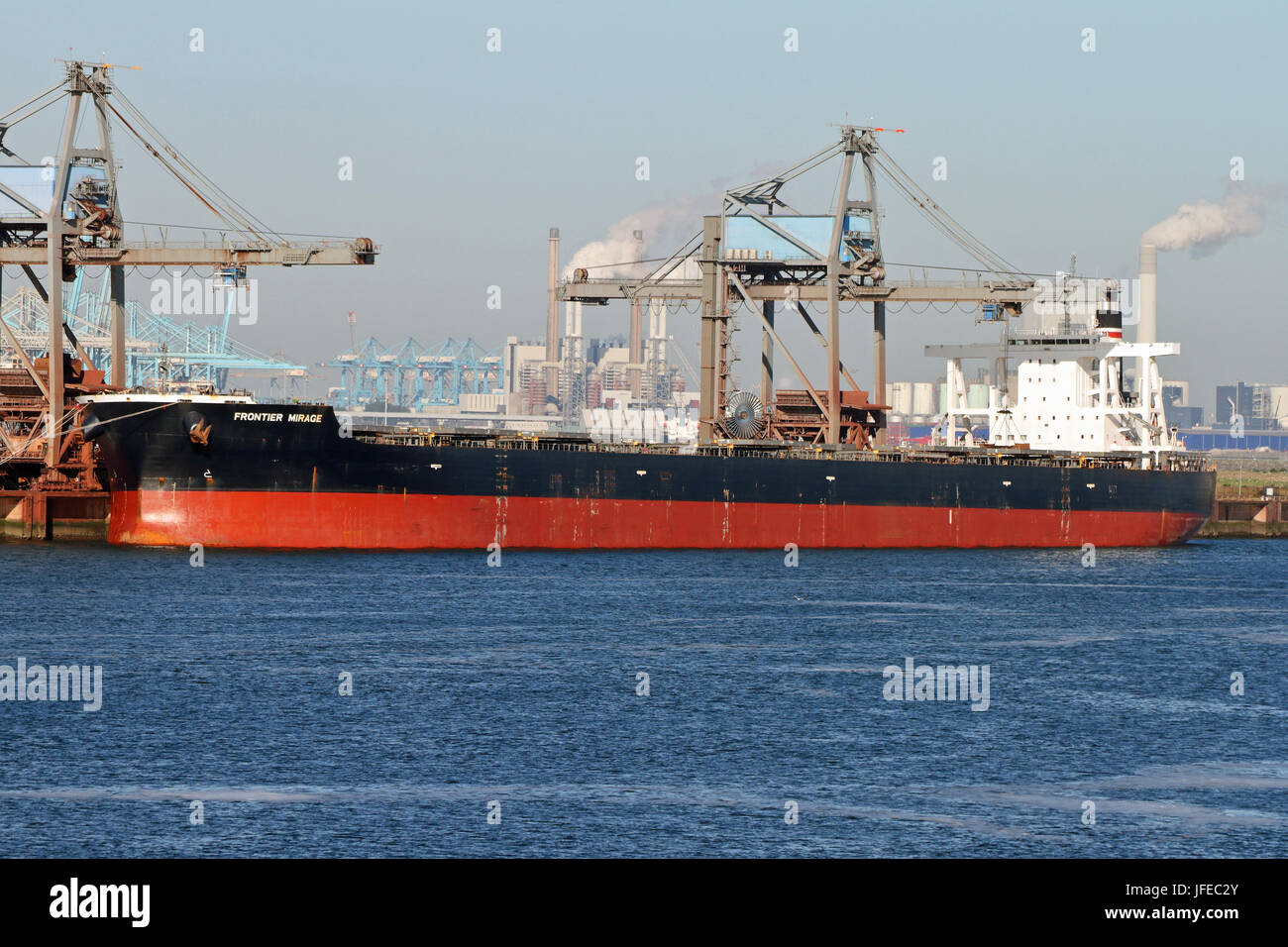 Ship ocean mirage hi-res stock photography and images - Alamy