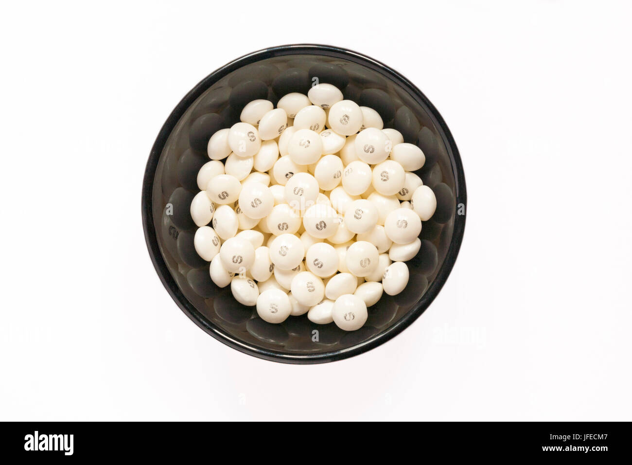 Colourless colorless no colors no colours hi-res stock photography and ...