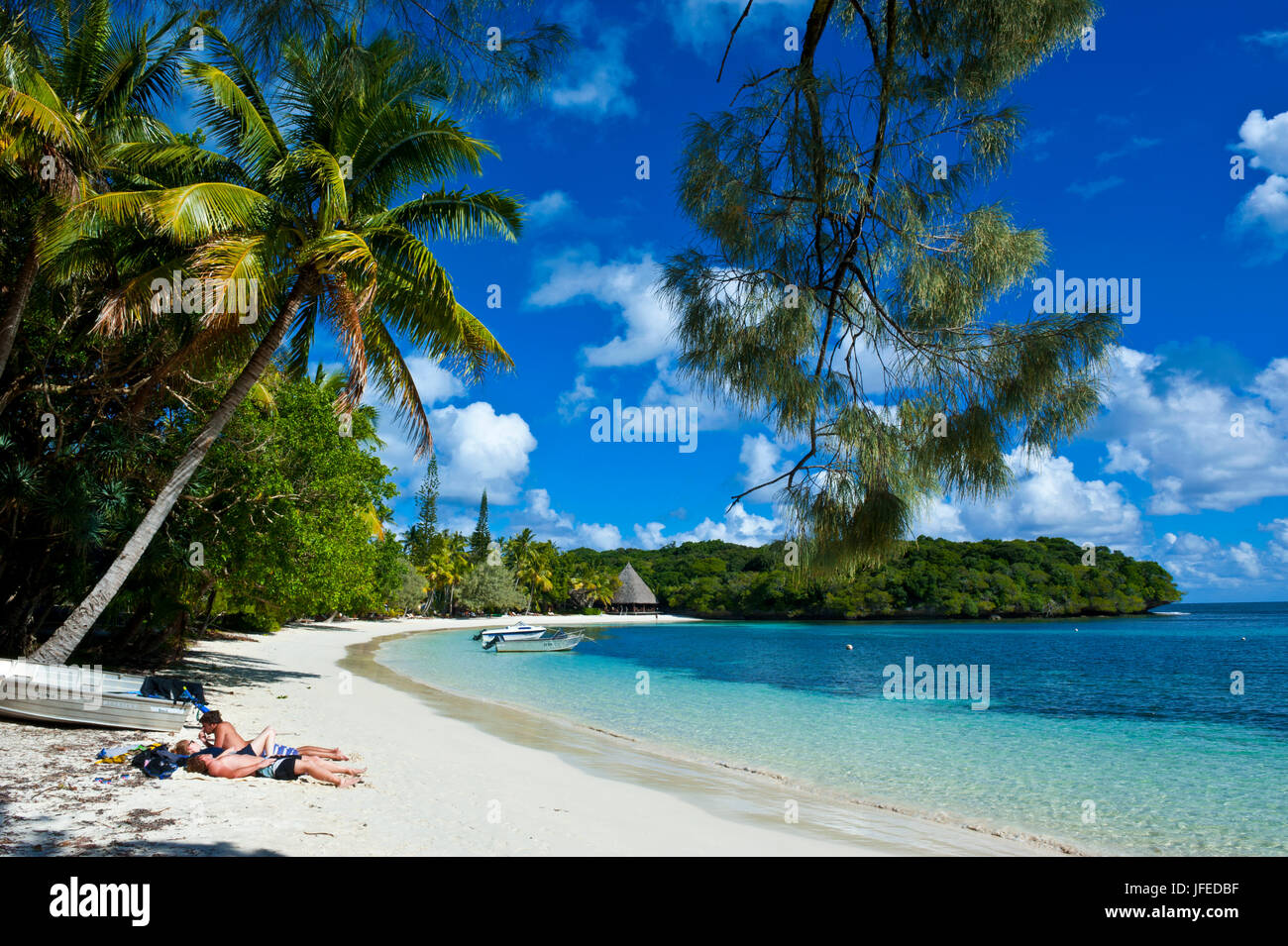 White sand beach, Bay de Kanumera, Ile des Pins, New Caledonia ...
