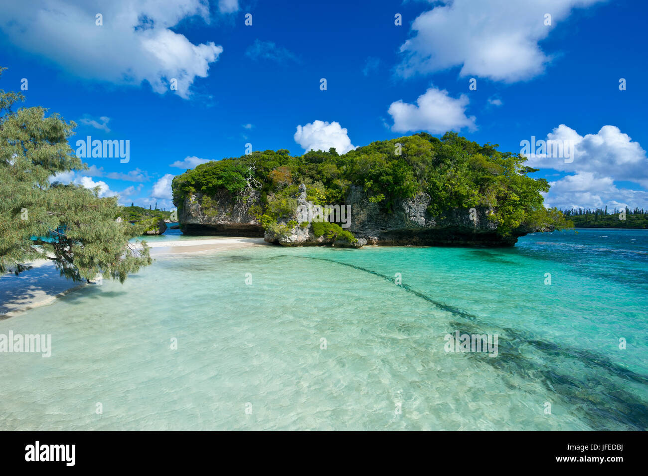 White sand beach, Bay de Kanumera, Ile des Pins, New Caledonia ...
