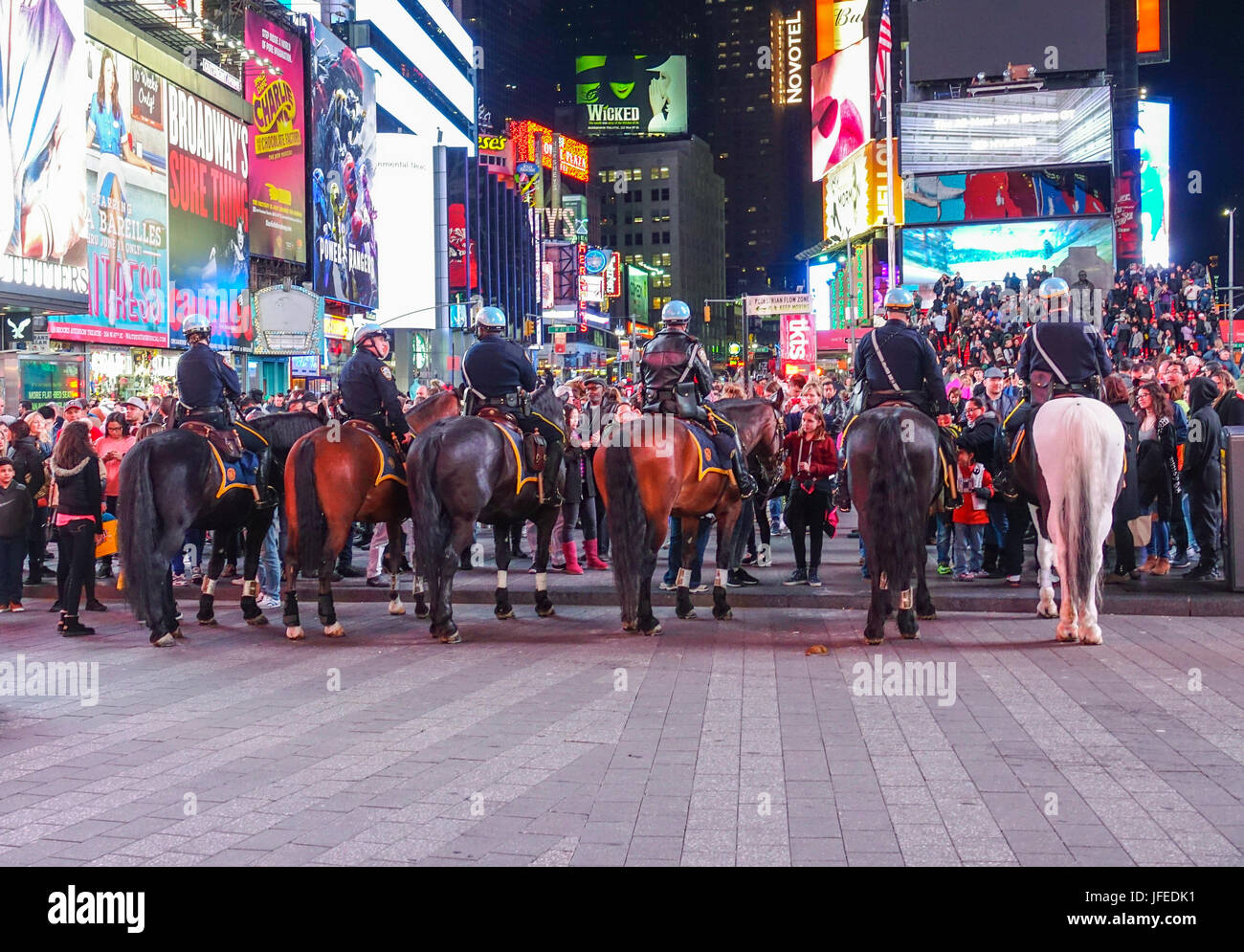 Atlantic times square hi-res stock photography and images - Alamy