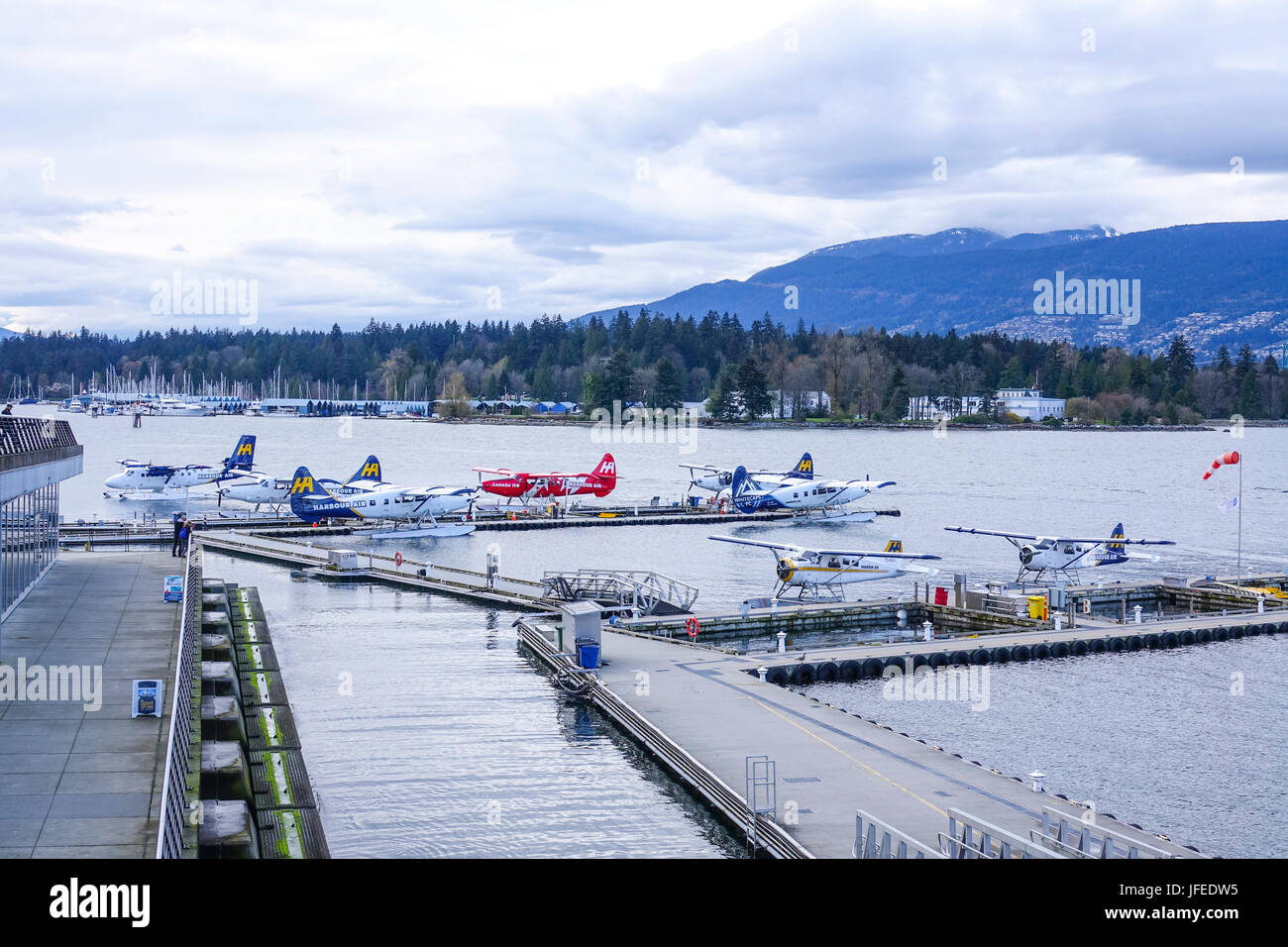 Waterplanes hi-res stock photography and images - Alamy