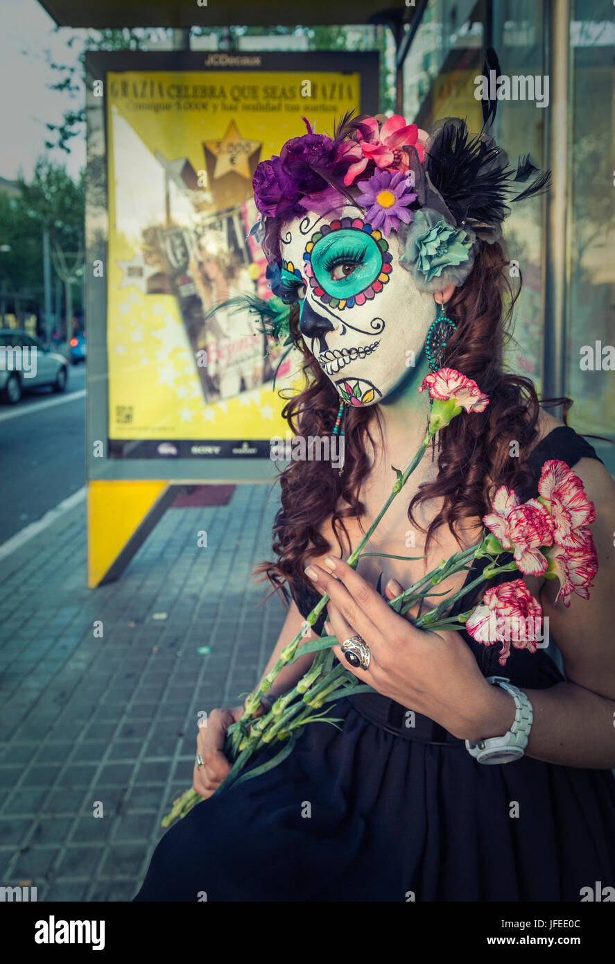 Face paint lady in Barcelona Stock Photo - Alamy