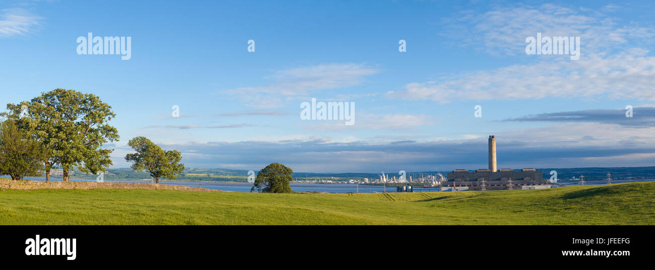 Grangemouth power station hi-res stock photography and images - Alamy