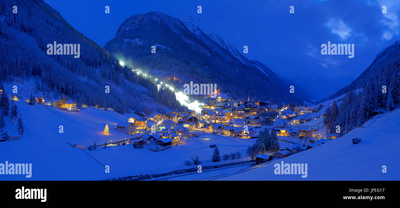 Ischgl austria christmas hi-res stock photography and images - Alamy
