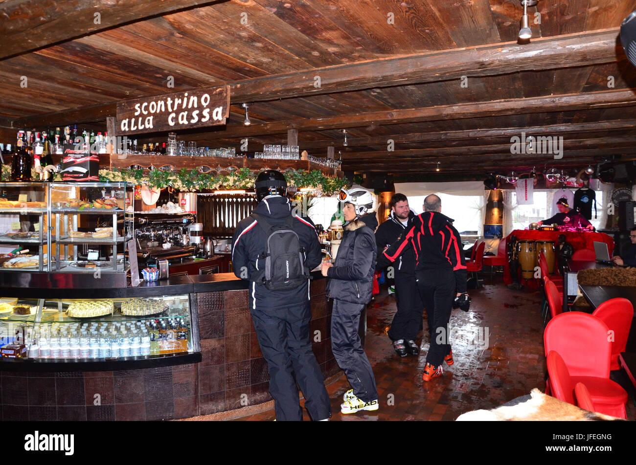 Italy, South Tirol, Gadertal, the Dolomites, Piz La Ila, ski hut ...