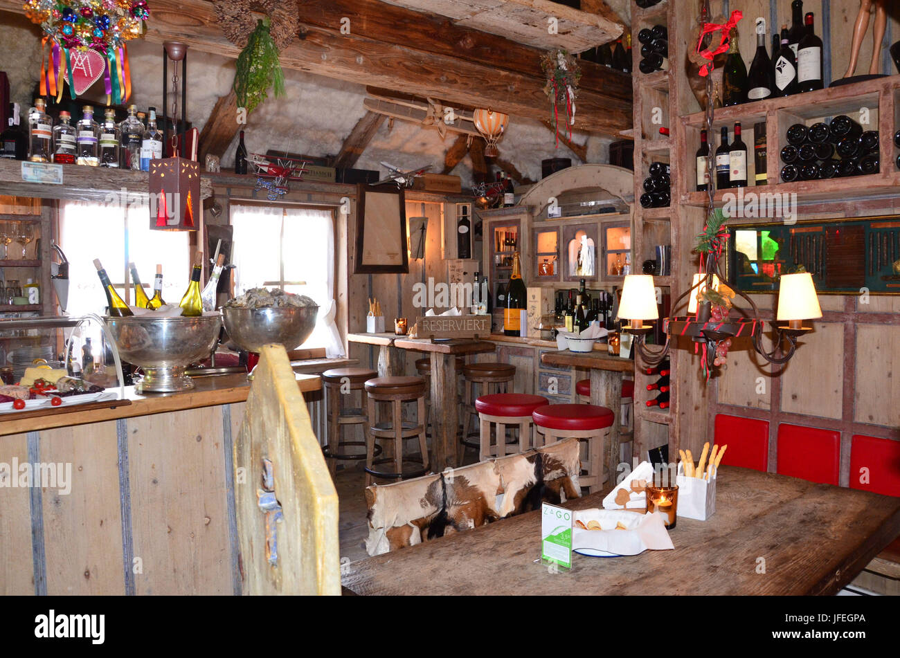 Italy, South Tirol, Gadertal, the Dolomites, Piz La Ila, ski hut ...