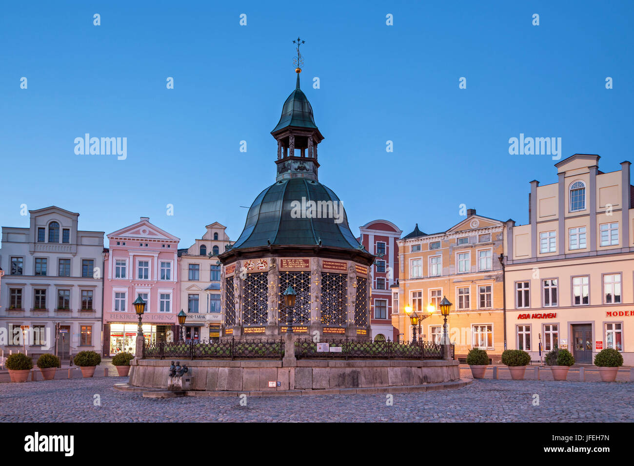 Wismarer water art hi-res stock photography and images - Alamy