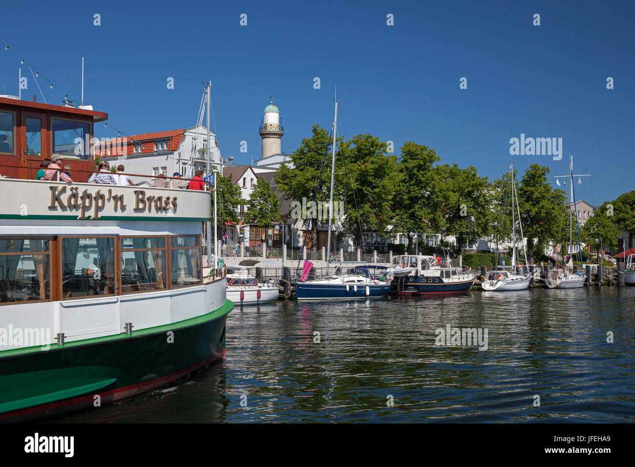 Holiday ship captain Brass on the old current, Baltic bath Warnemünde ...