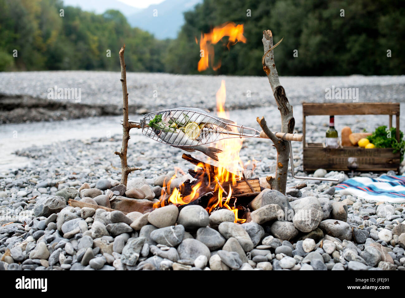 Barbecue fish holder hi-res stock photography and images - Alamy
