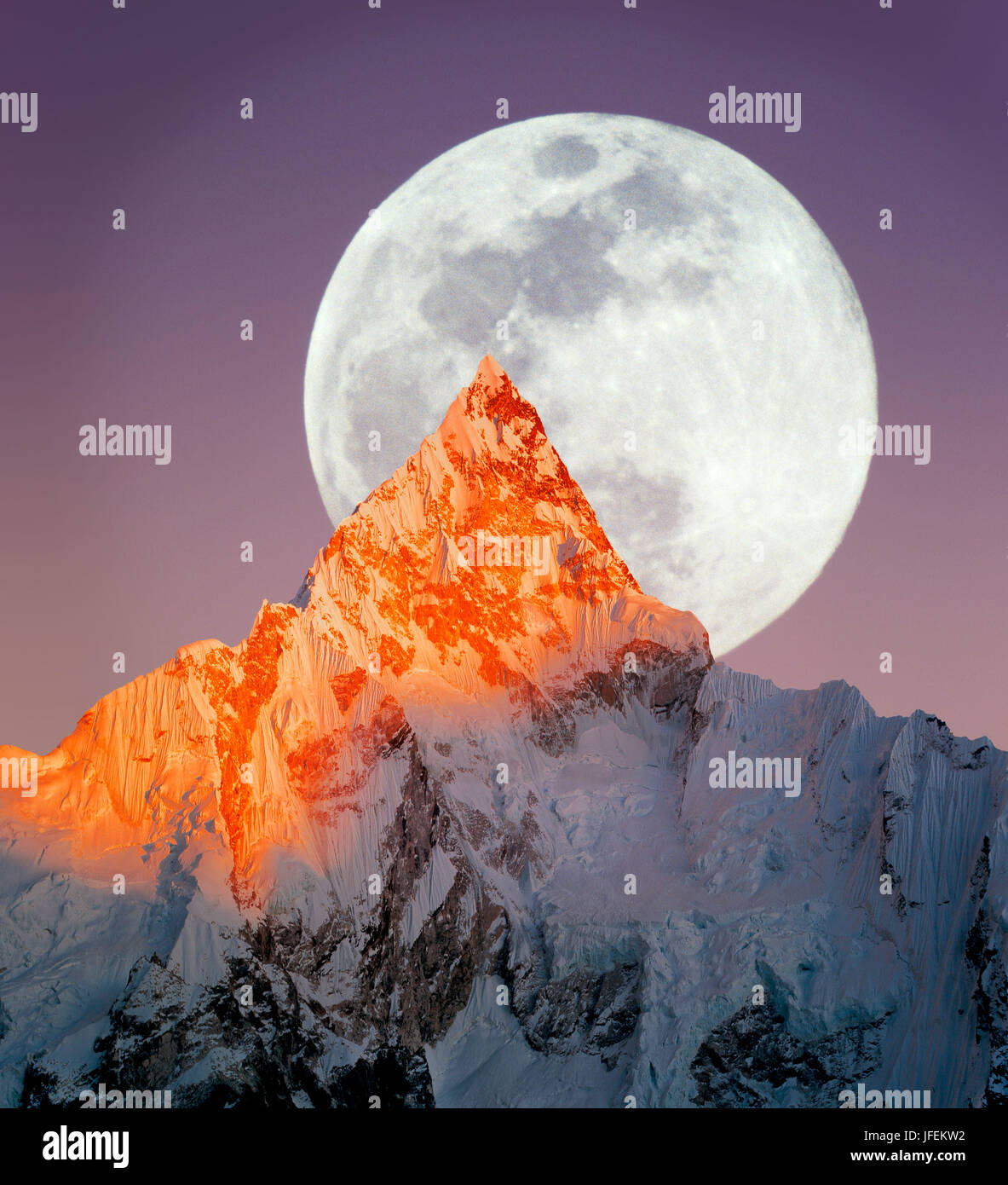 Moonrise m hi-res stock photography and images - Alamy