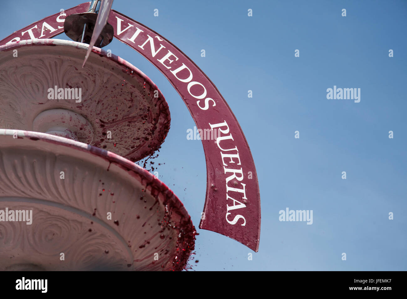 Chile, Valle de Curico, wine, wine feast, wine well Stock Photo - Alamy