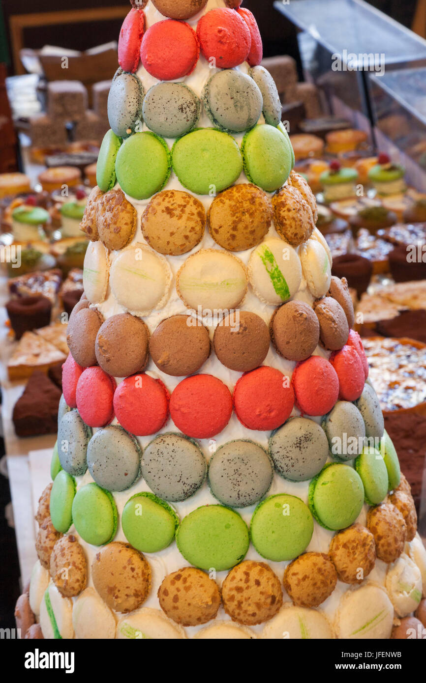 Cake stall cakes hi-res stock photography and images - Alamy