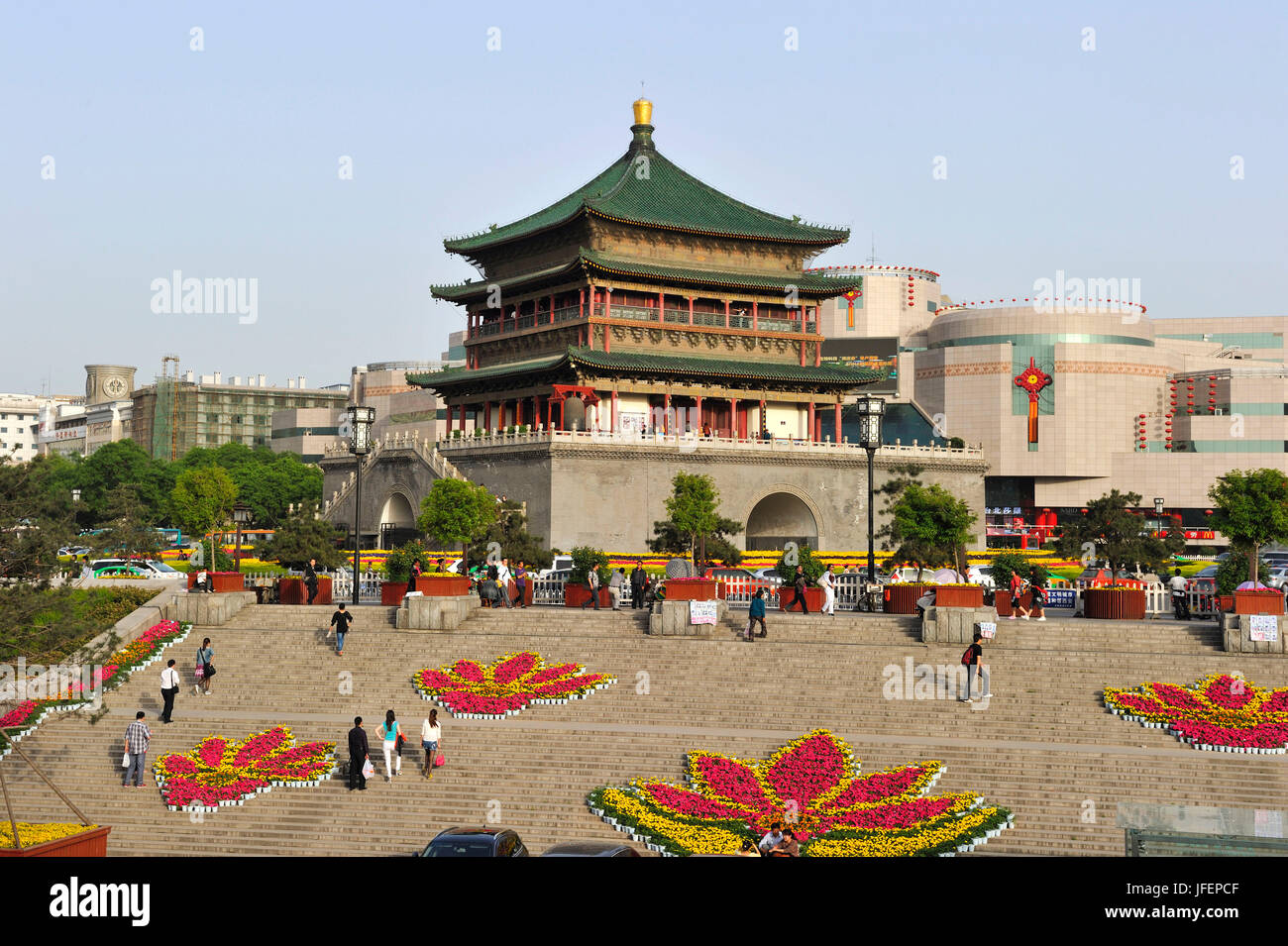 China bell set hi-res stock photography and images - Alamy