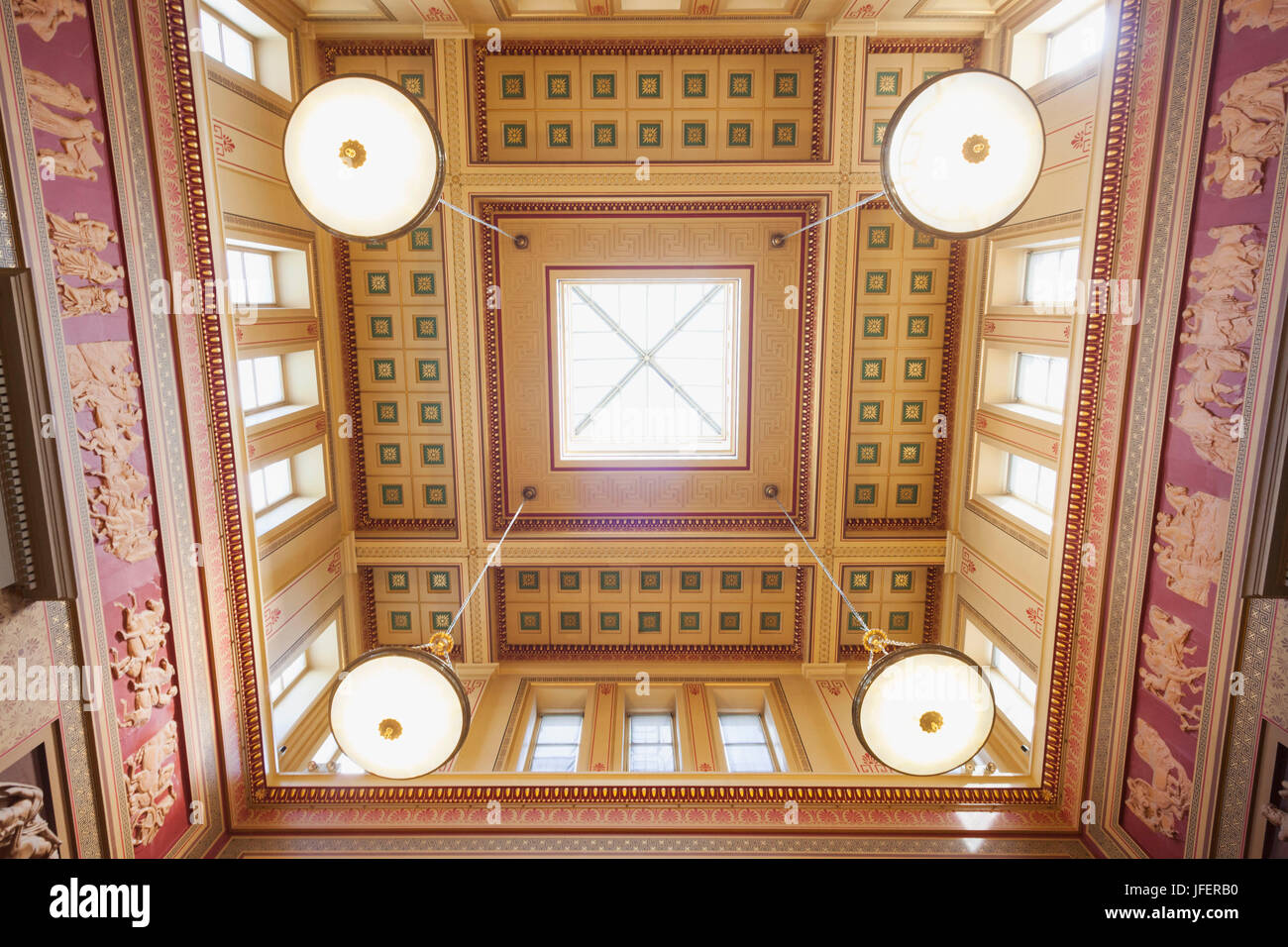 Manchester art gallery hi-res stock photography and images - Alamy