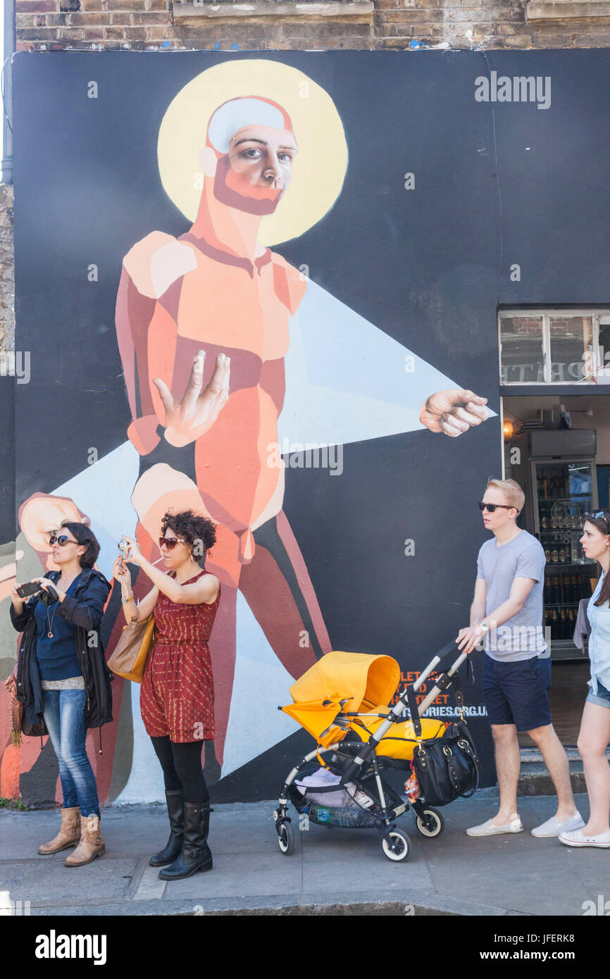 England, London, Tower Hamlets, Brick Lane, Wall Art Stock Photo - Alamy