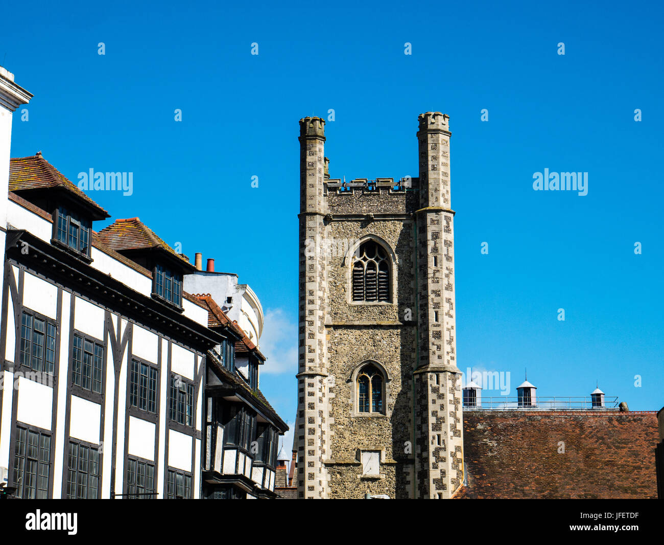 Reading berkshire skyline hi-res stock photography and images - Alamy